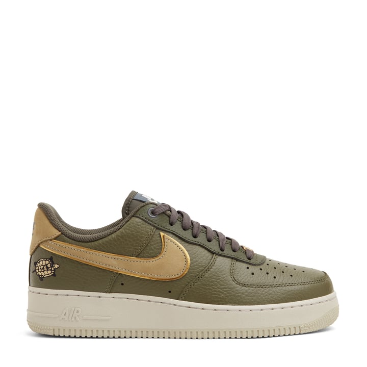 Nike Air Force 1 '07 LX Crane sneakers for Men - Green in UAE | Level Shoes