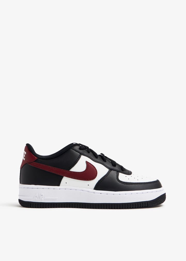 Nike Air Force 1 GS sneakers for Kids Unisex - Black in UAE | Level Shoes